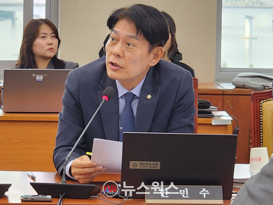 [#통신 풍향계] SKT '협력사 대금 조기 지급'·SKB '추석 B tv 이벤트'·최수진 'KT 늑장 대응' 지적·한민수 'KISA 시스템 안정화' 촉구·이주희 '단통법 ...