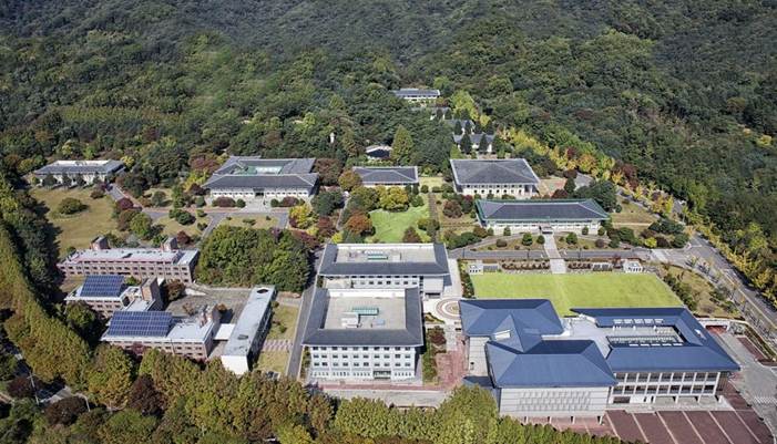 [#IT라운지] 핑크퐁 '국가AI 프로젝트'·BHSN '스케일업 팁스'·영림원 'AKS ERP' 수주·리멤버 'AI 해커톤'·잔디 'AWS 컴피턴시'·원픽 'AI 공고 생성'