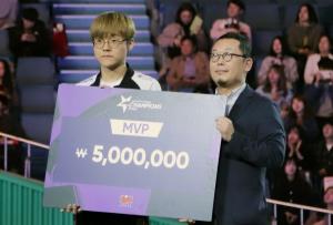 [LoL] SKT T1의 '테디' 박진성, 플레이오프 MVP