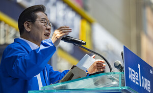 李 대통령 "본사는 반드시 부산으로"…HMM 혼란, 당분간 불가피